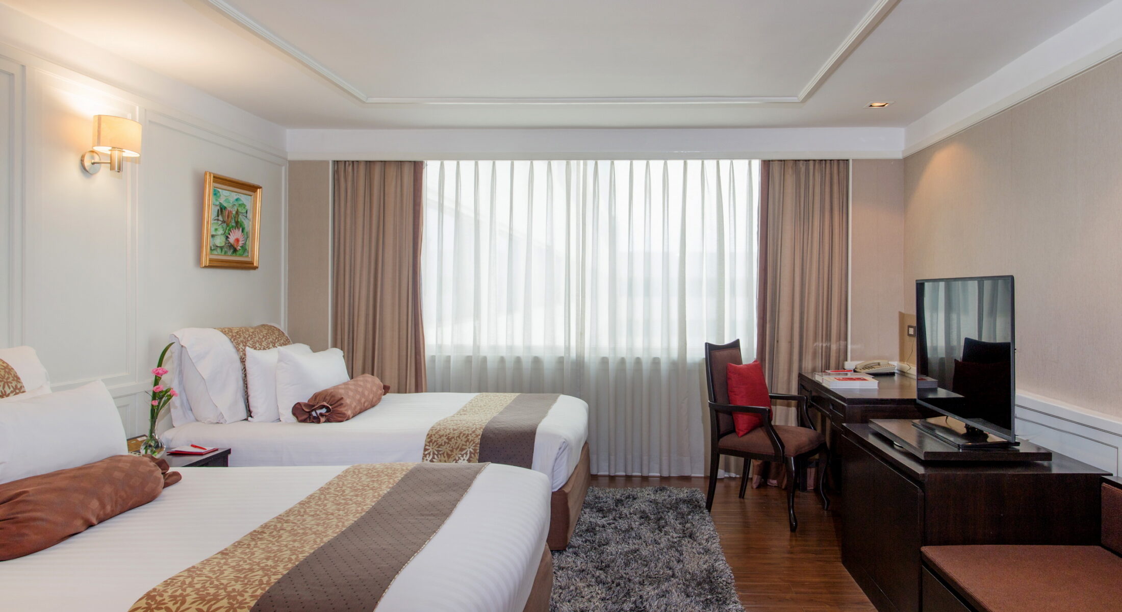 Rooms & Suites - Ramada Plaza by Wyndham Bangkok Menam Riverside