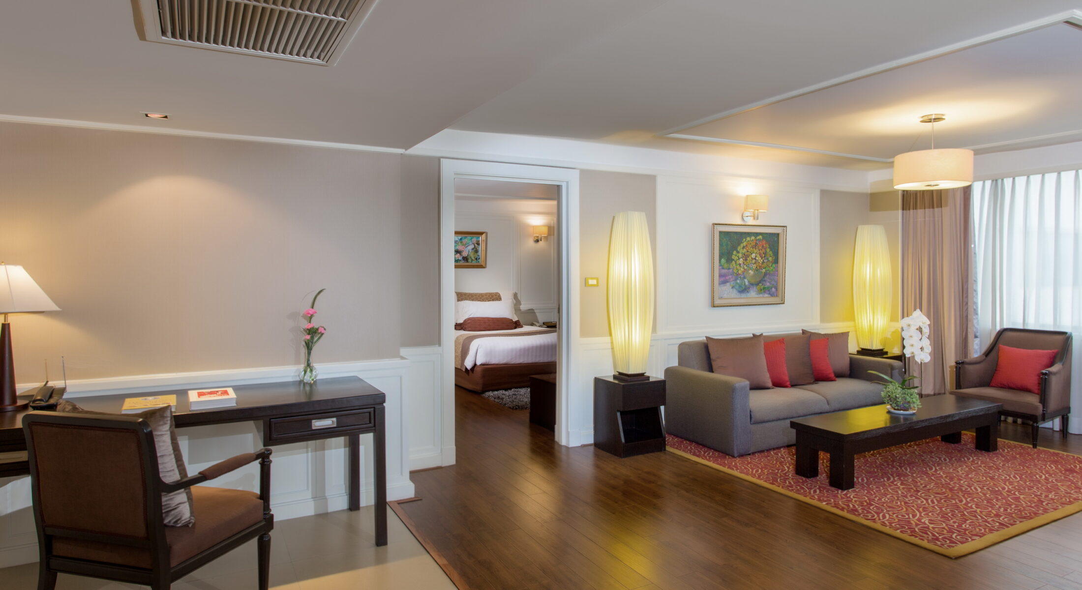Presidential Suite - Ramada Plaza by Wyndham Bangkok Menam Riverside